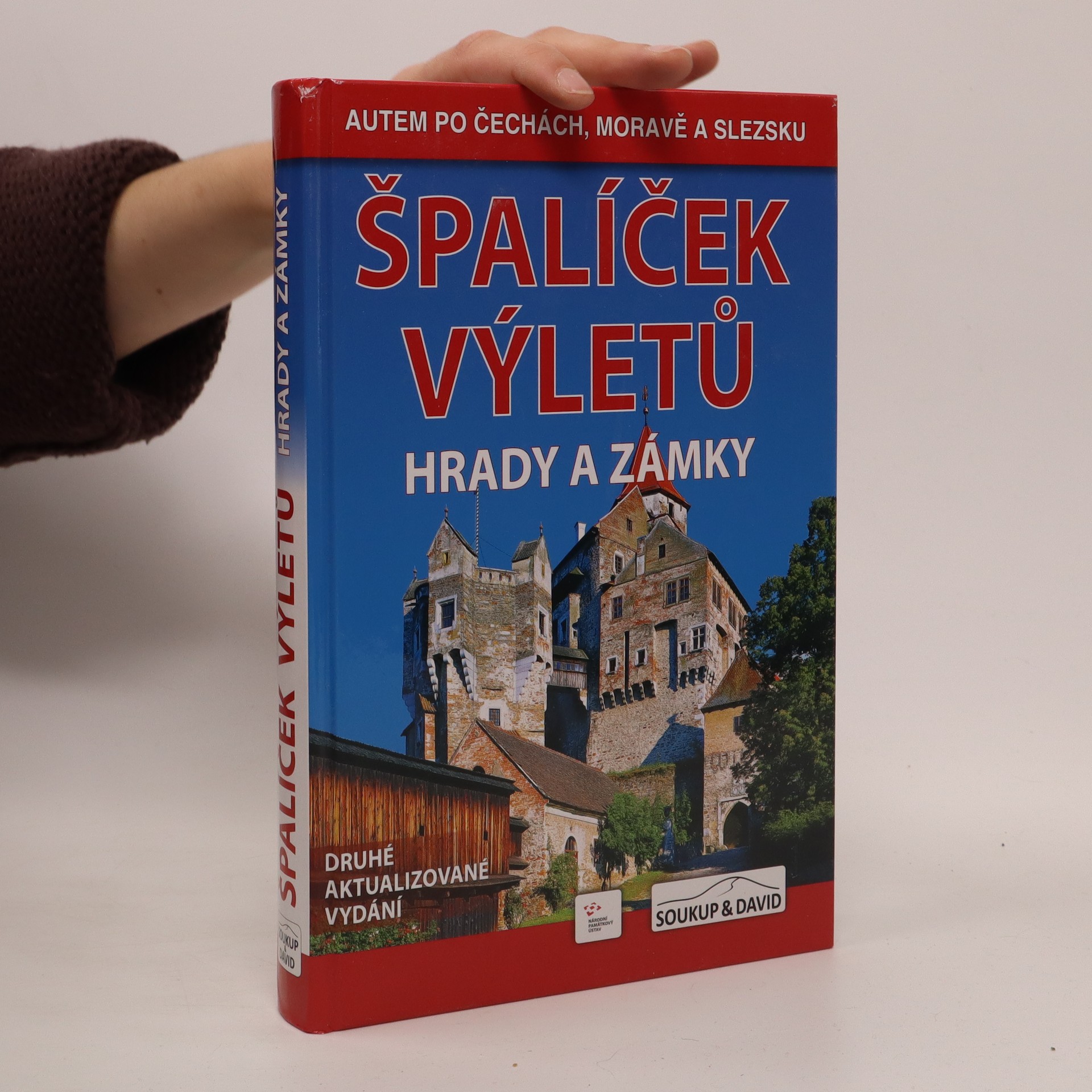 Špalíček výletů. Hrady a zámky - David, Petr - knihobot.cz