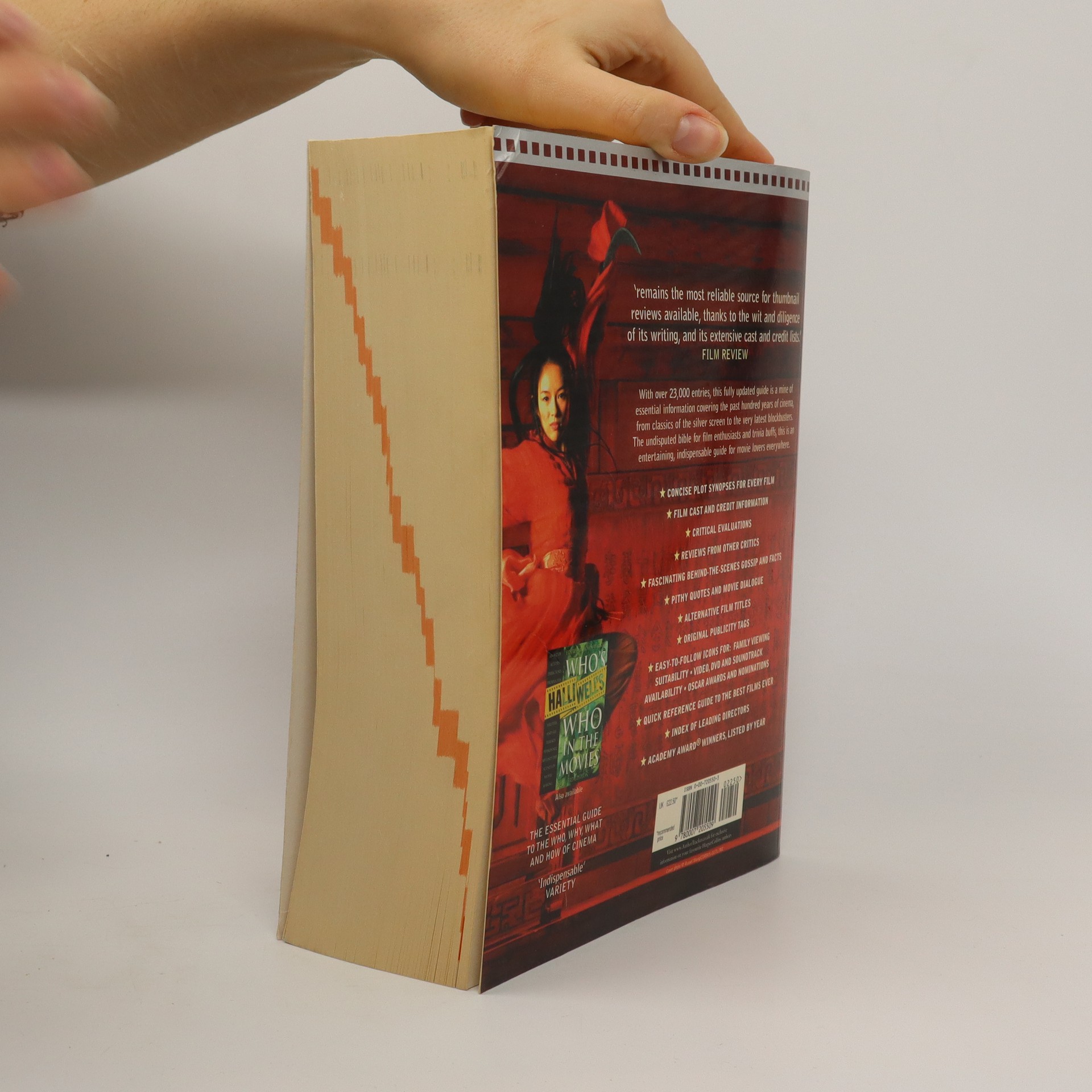 Halliwell's film, video & DVD guide 2006 - Halliwell, Leslie - knihobot.cz