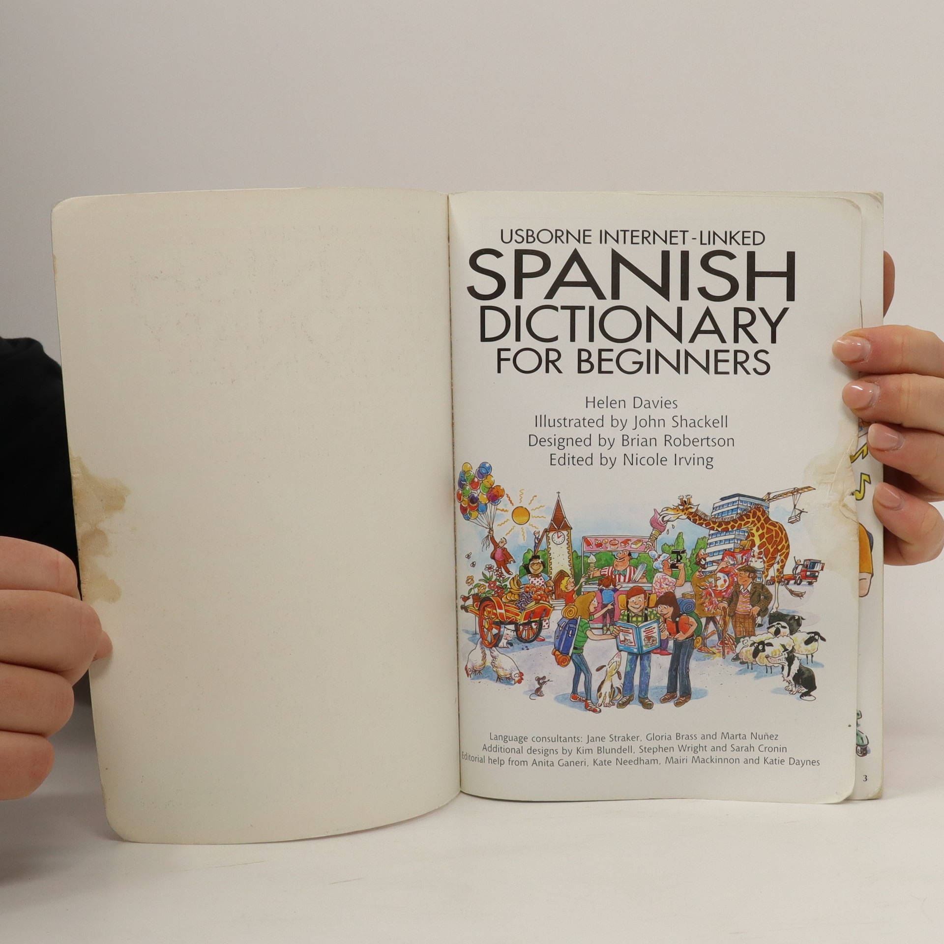 Spanish Dictionary for Beginners - Davies, Helen - knihobot.cz