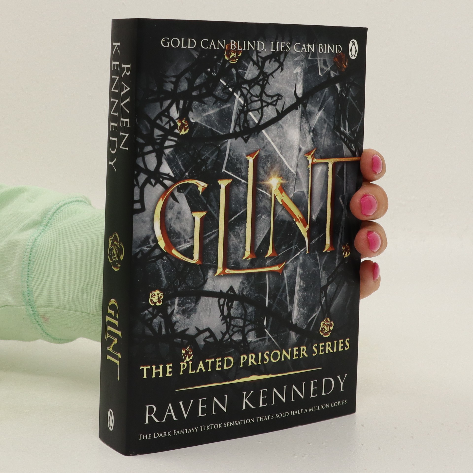 Glint - Kennedy, Raven - knihobot.cz