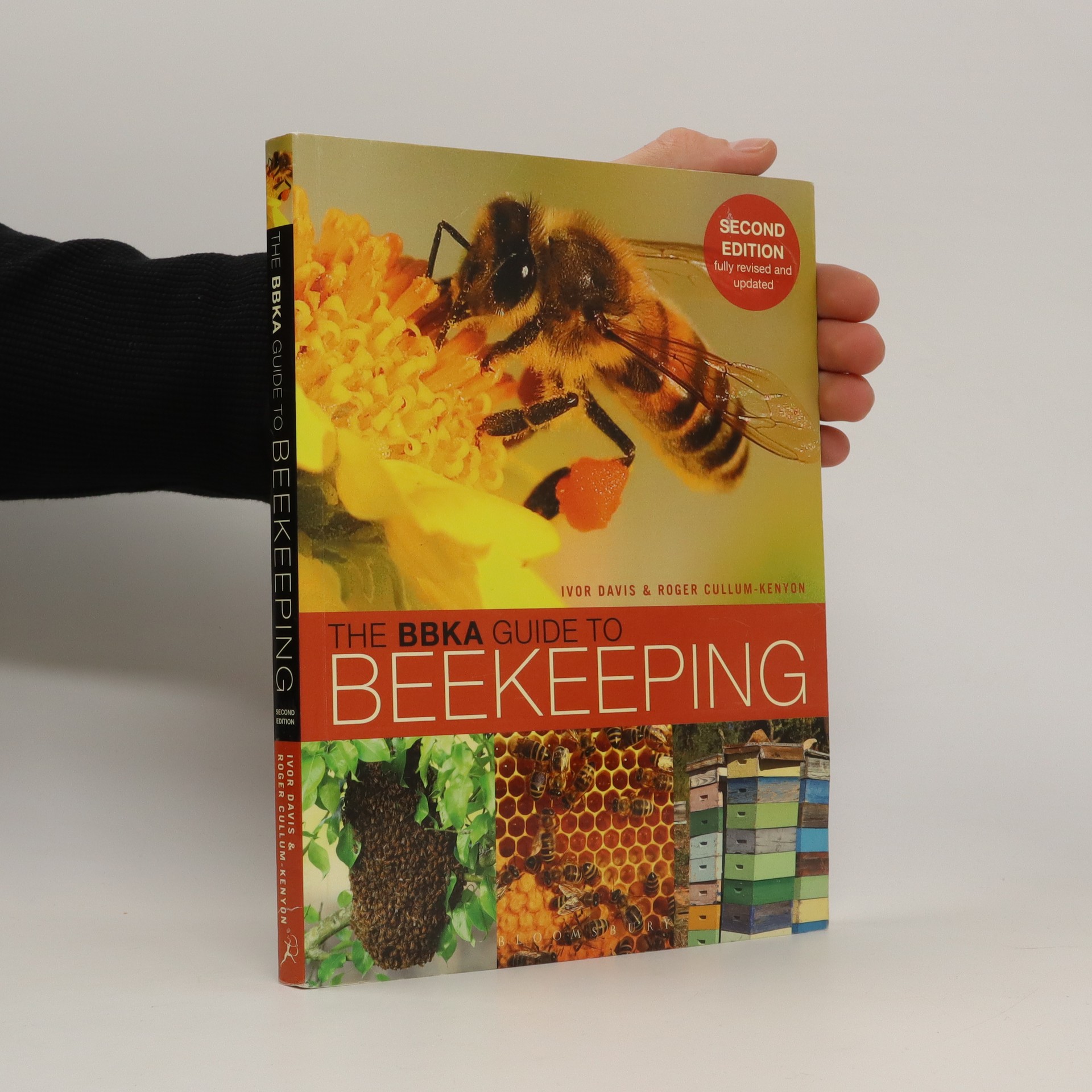 The BBKA guide to beekeeping - Cullum-Kenyon, Roger - knihobot.cz