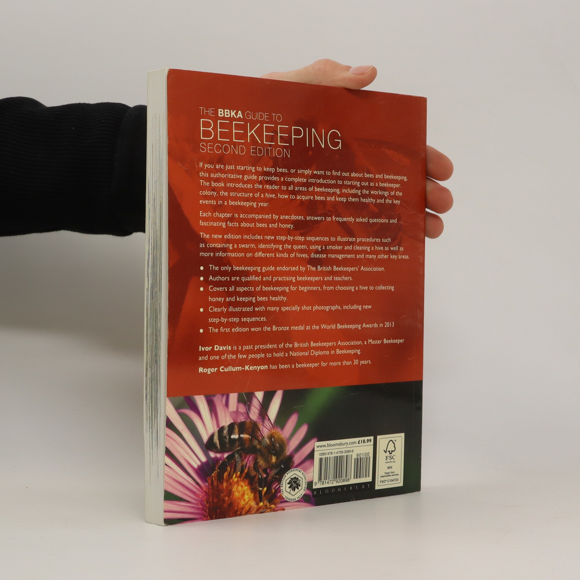 The BBKA guide to beekeeping - Cullum-Kenyon, Roger - knihobot.cz