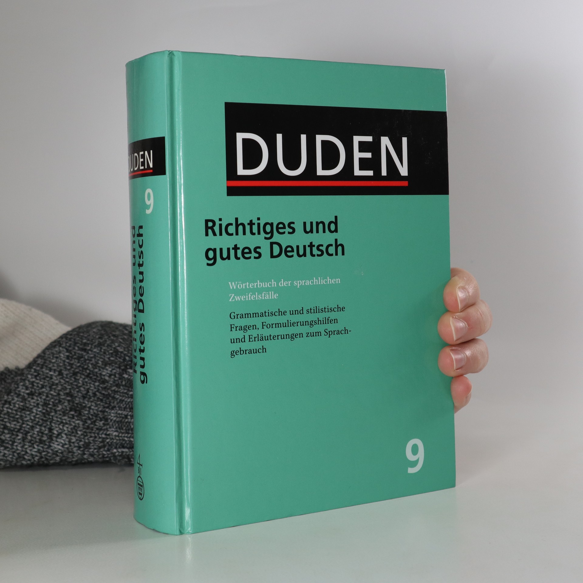Duden. Band 9. Richtiges und gutes Deutsch - Klosa, Annette - knihobot.cz