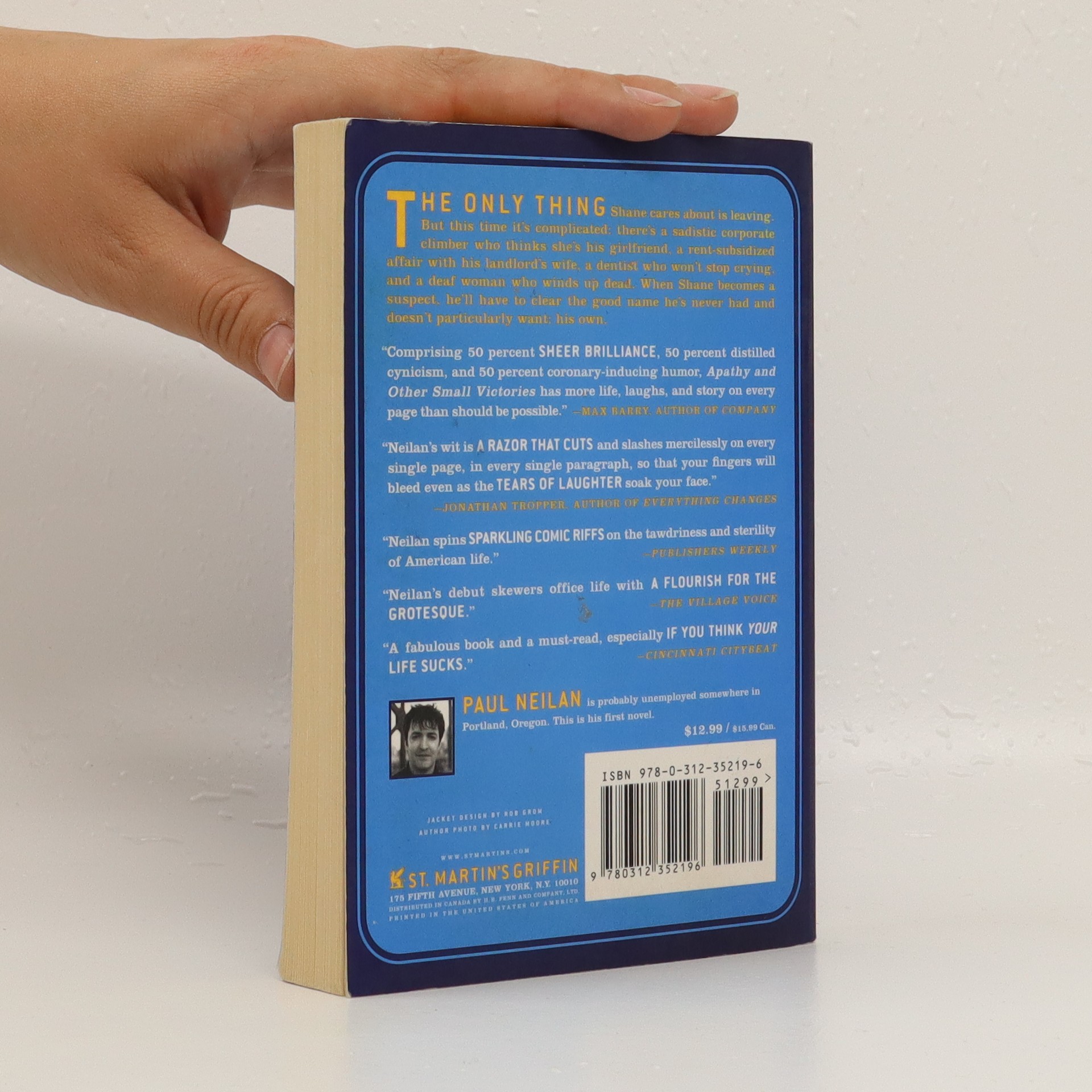 Apathy and other small victories - Neilan, Paul - knihobot.cz